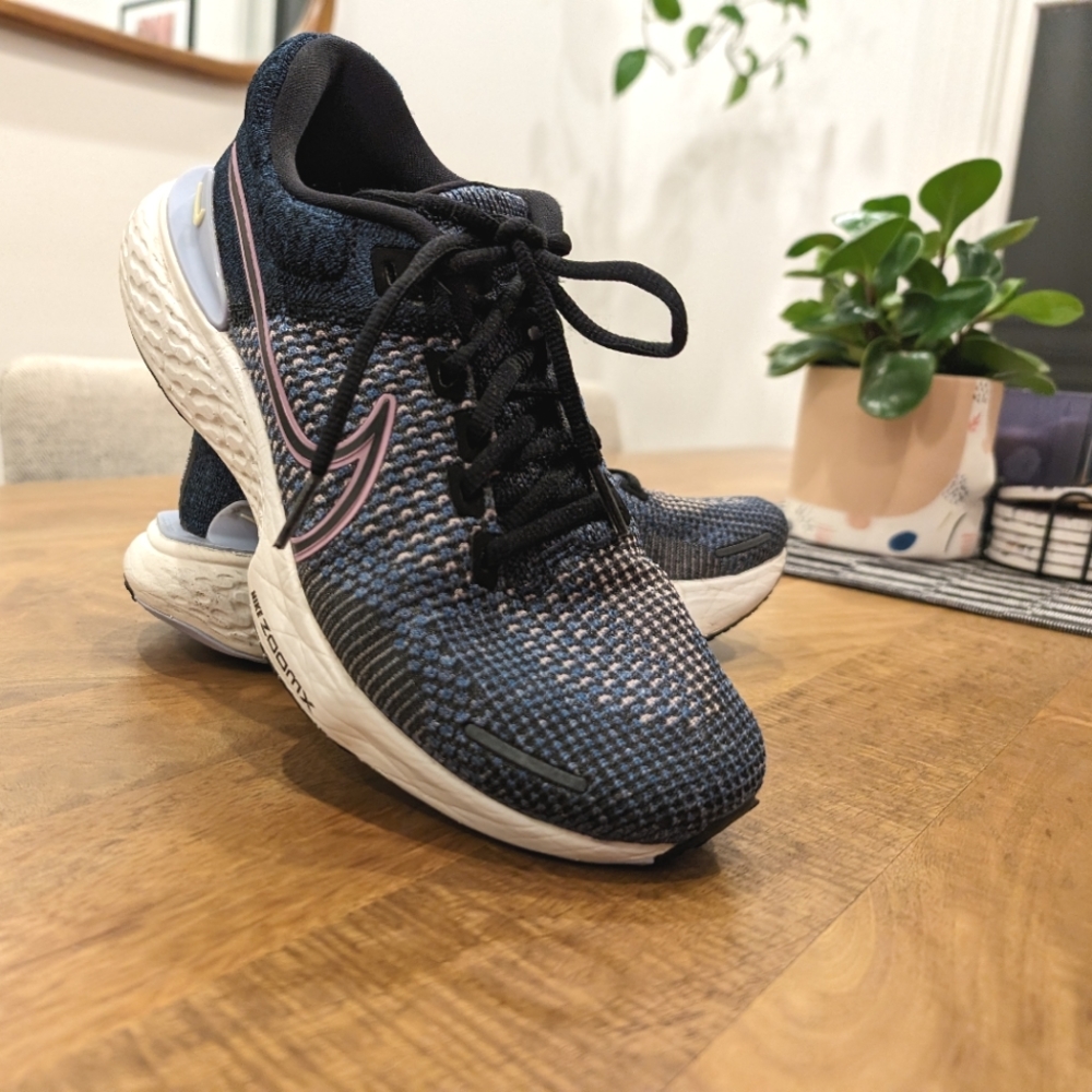 New Women's Nike Zoomx Invincible 2 - Gem